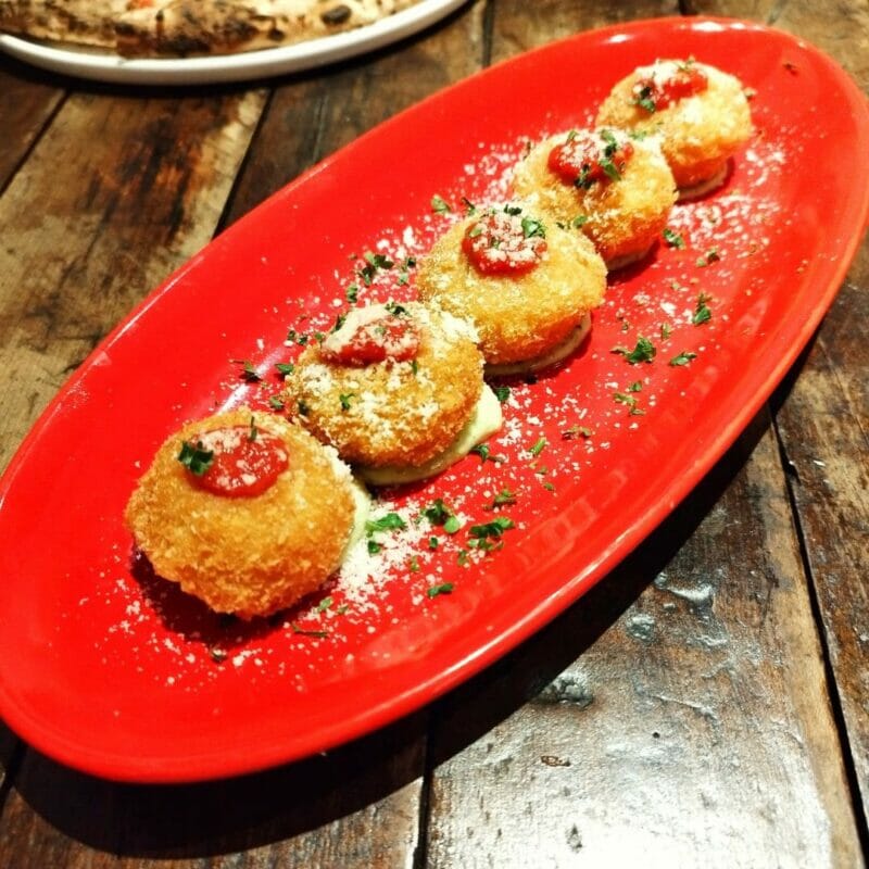 【il Ceppo】薪釜で焼く本格ピッツァが食べられるイタリアンピッツェリア@つくばエクスプレス線-八潮駅